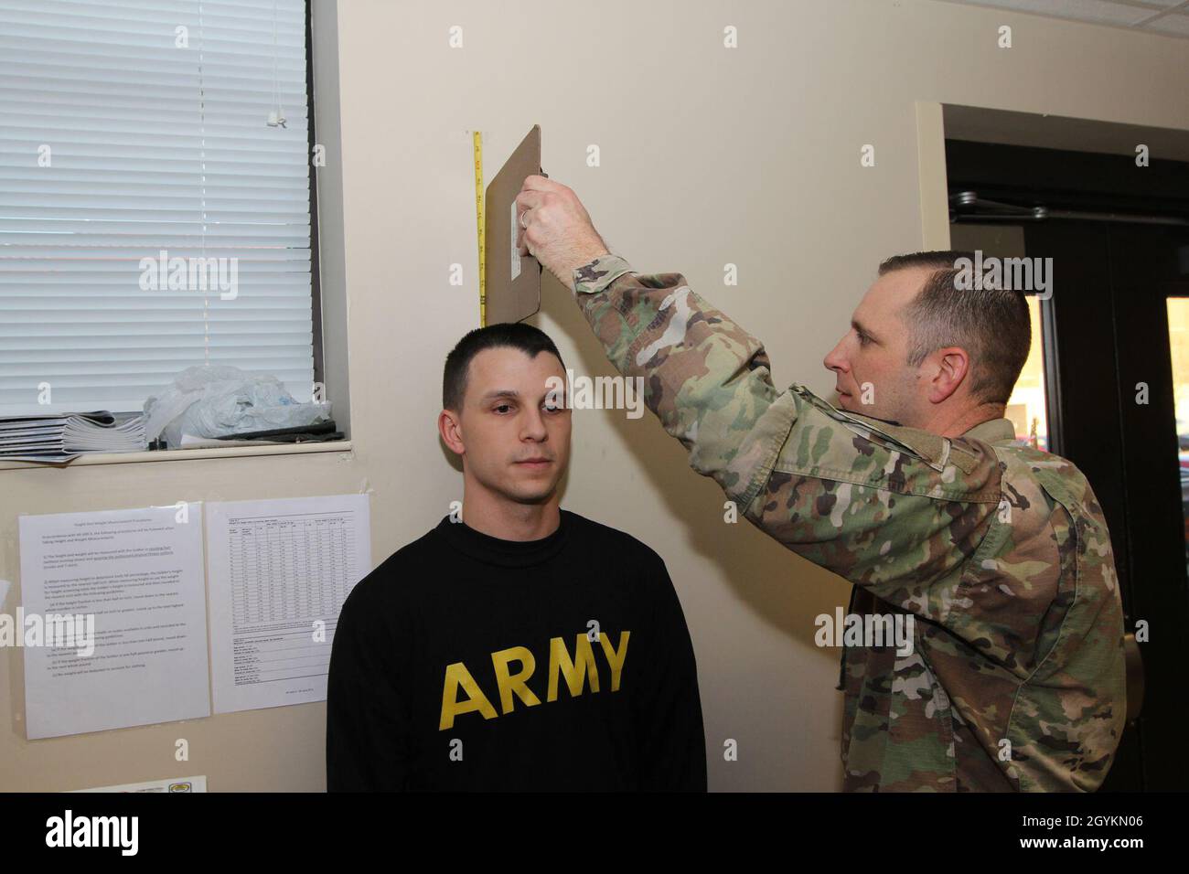 782nd military intelligence battalion cyber hi-res stock photography ...
