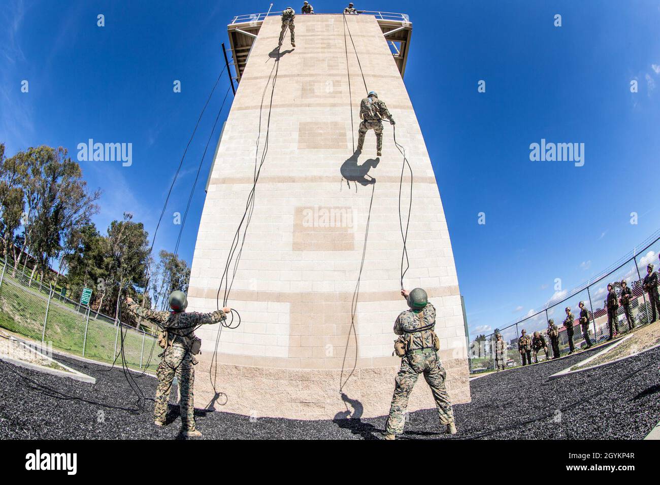 U.S. Marines with Basic Reconnaissance Course 2-20, Reconnaissance ...