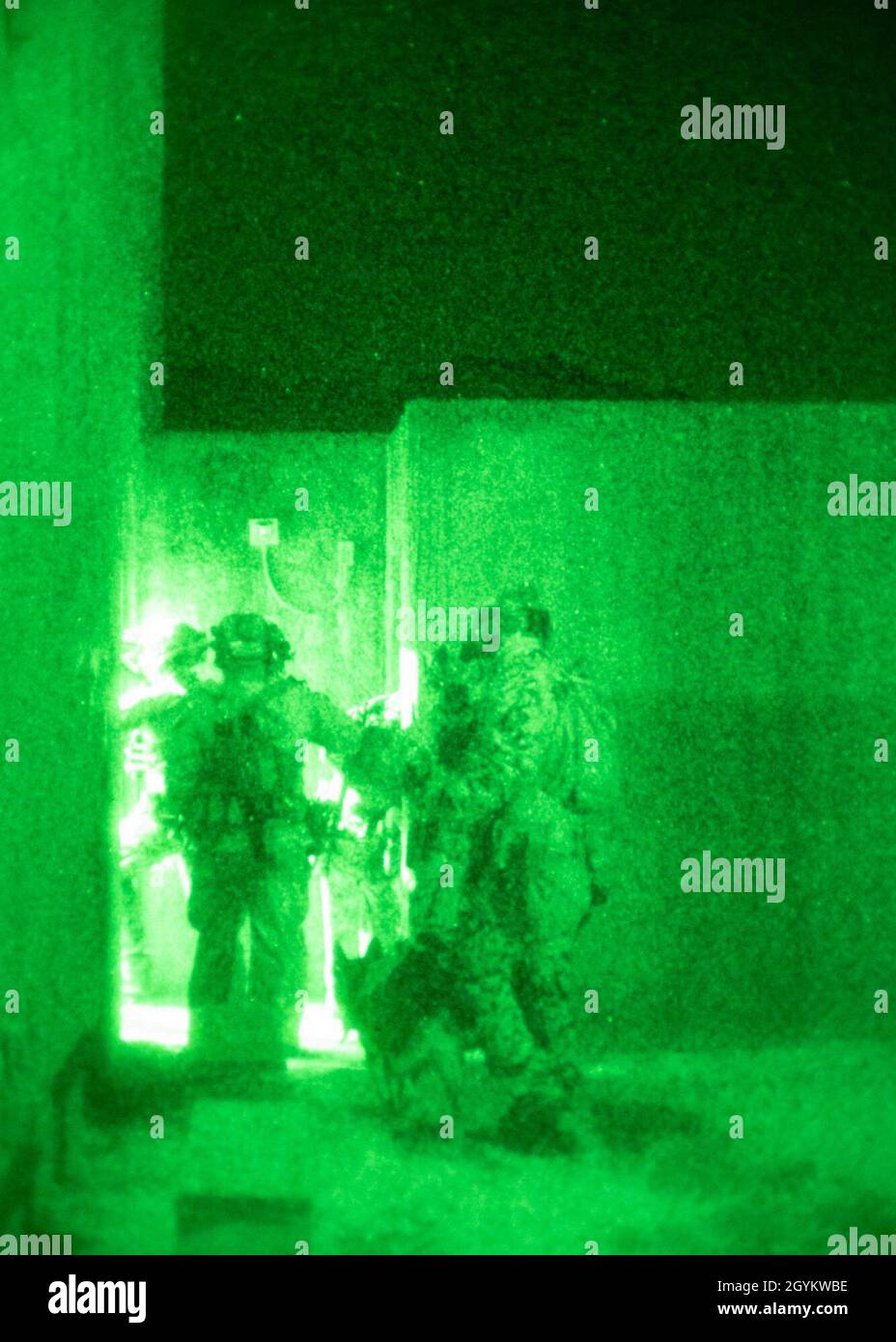 A squad of Marines with the 31st Expeditionary Unit’s Maritime Raid ...