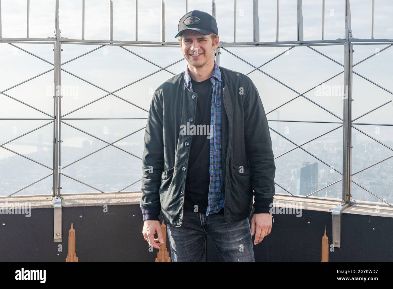 New York, USA. 08th Oct, 2021. Actor Hayden Christensen visits the ...