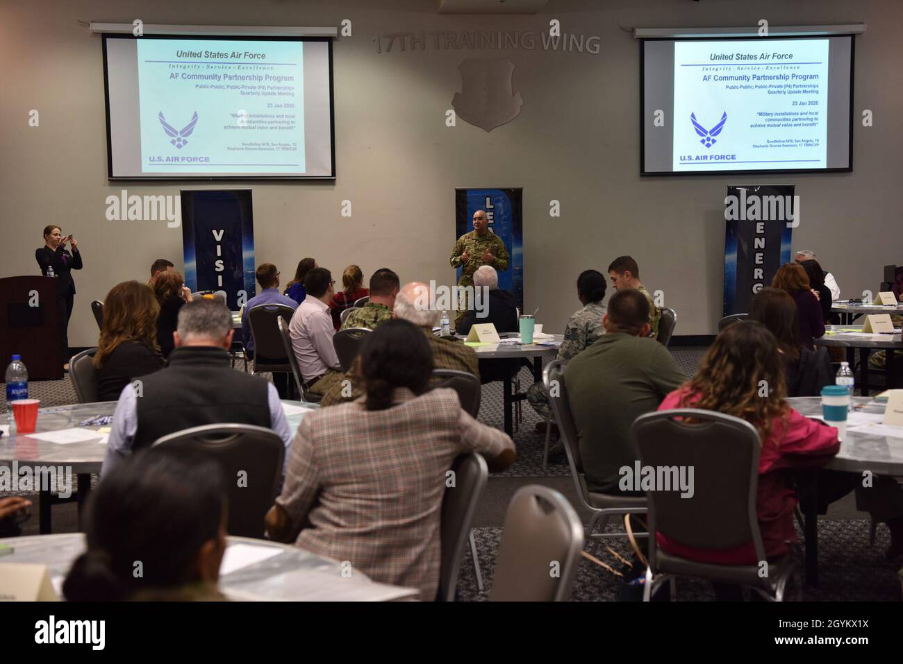 Staff sgt chad warren hi-res stock photography and images - Alamy