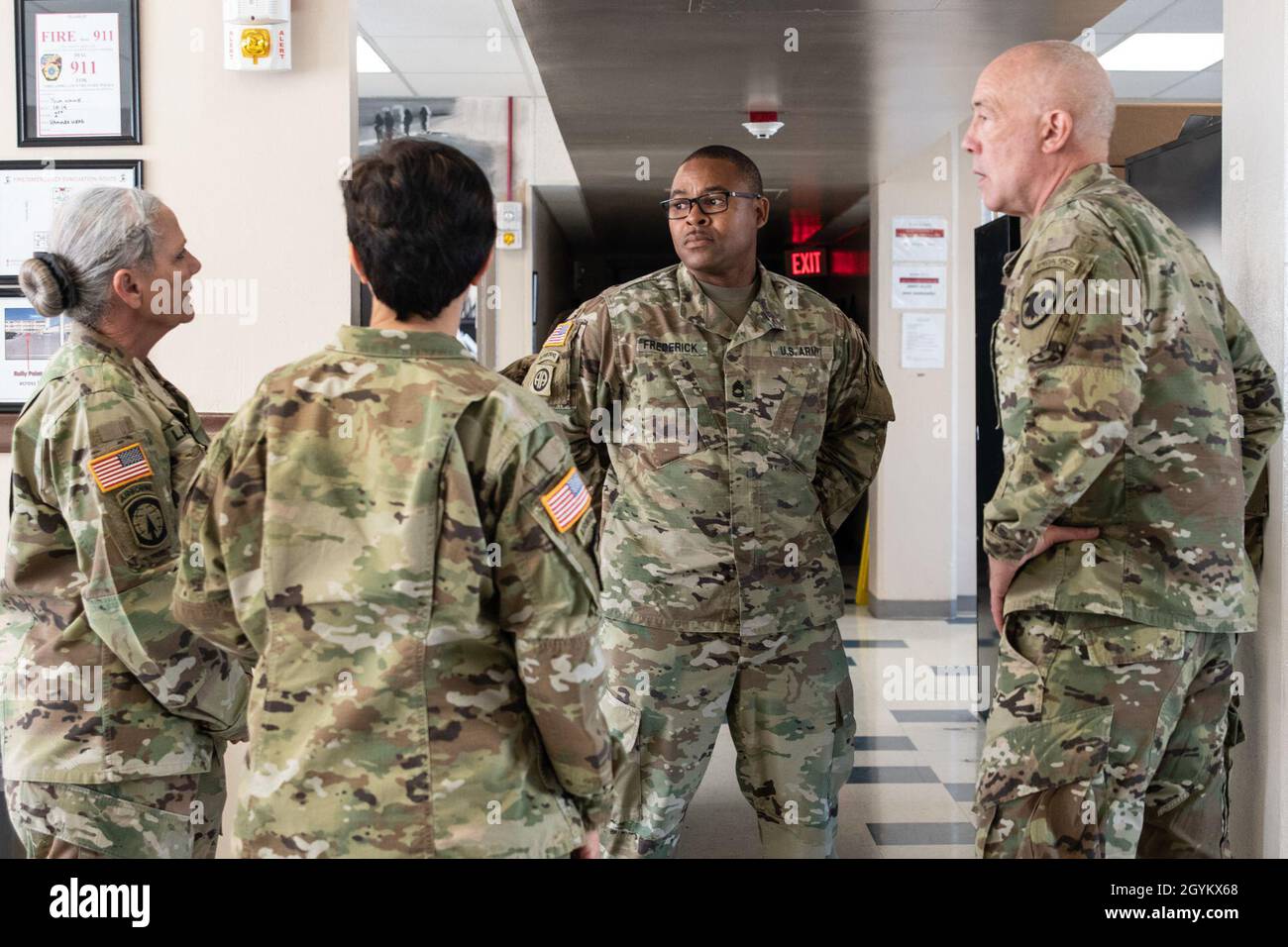 Lt. Gen Luckey, commanding general of the U.S. Army Reserve, visits ...