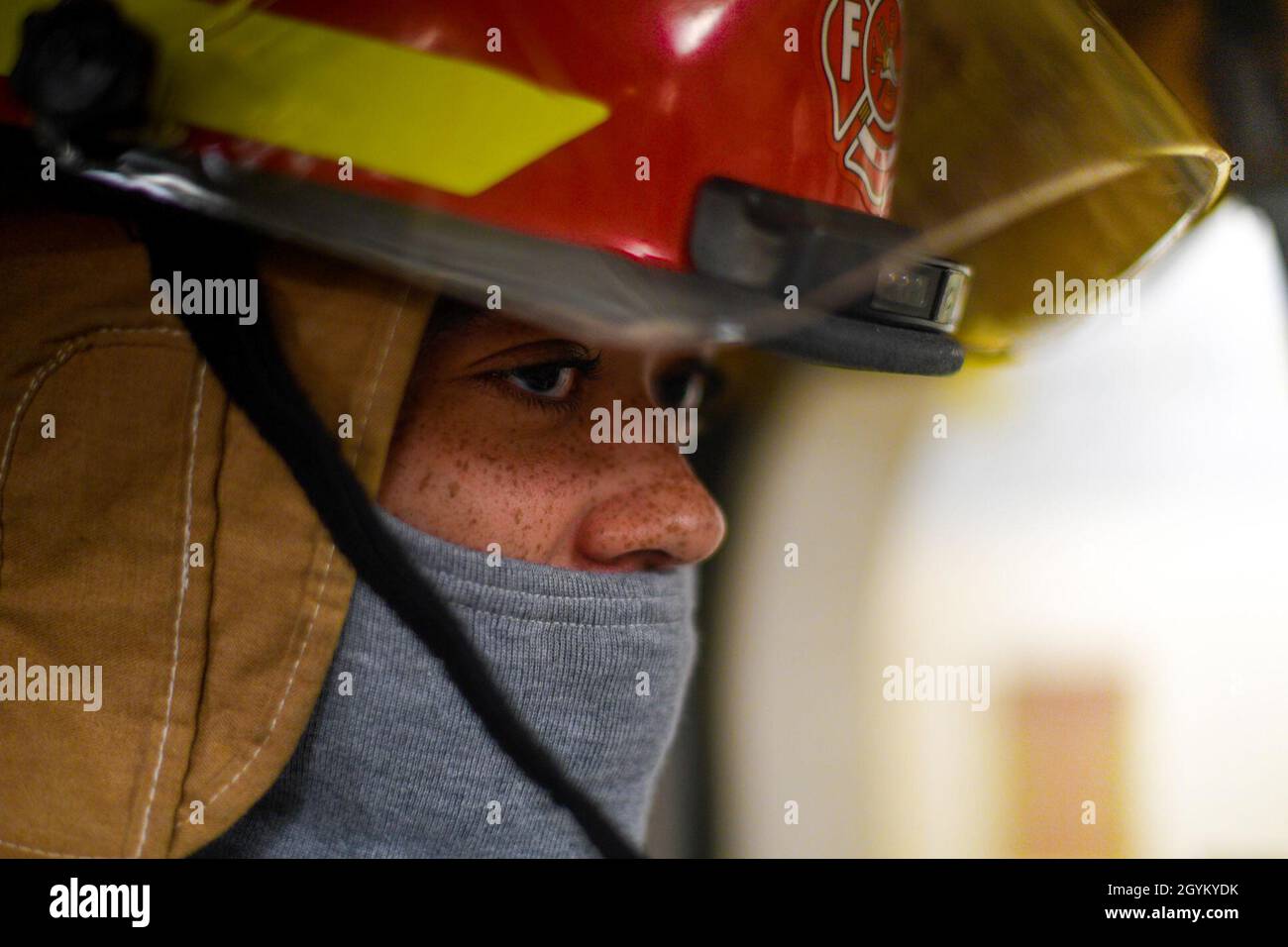 PACIFIC OCEAN (Jan. 22, 2020) Electronics Technician Jamar Overton ...
