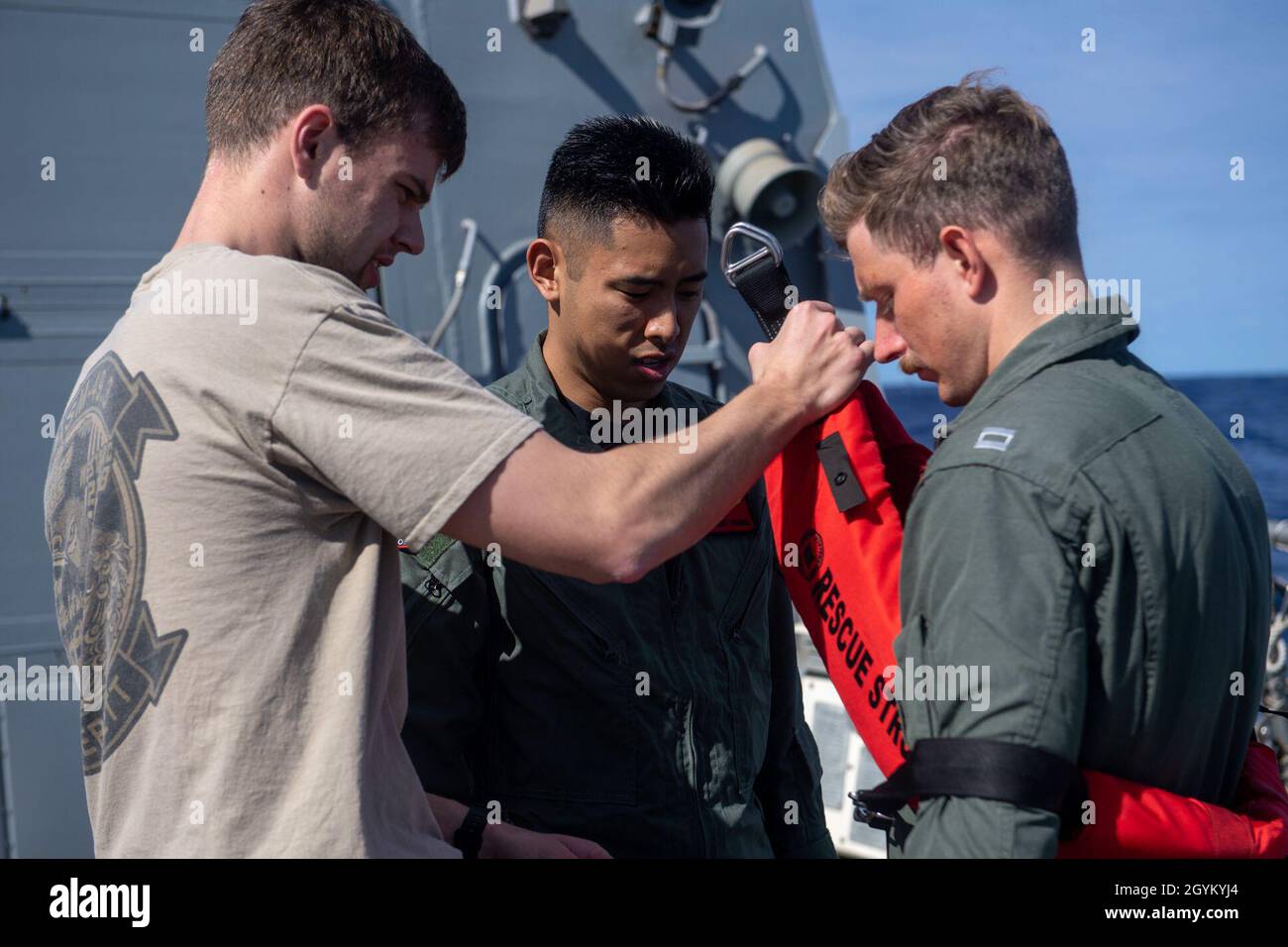 PACIFIC OCEAN (Jan. 24, 2020) Naval Air Crewman (Helicopter) 2nd Class ...