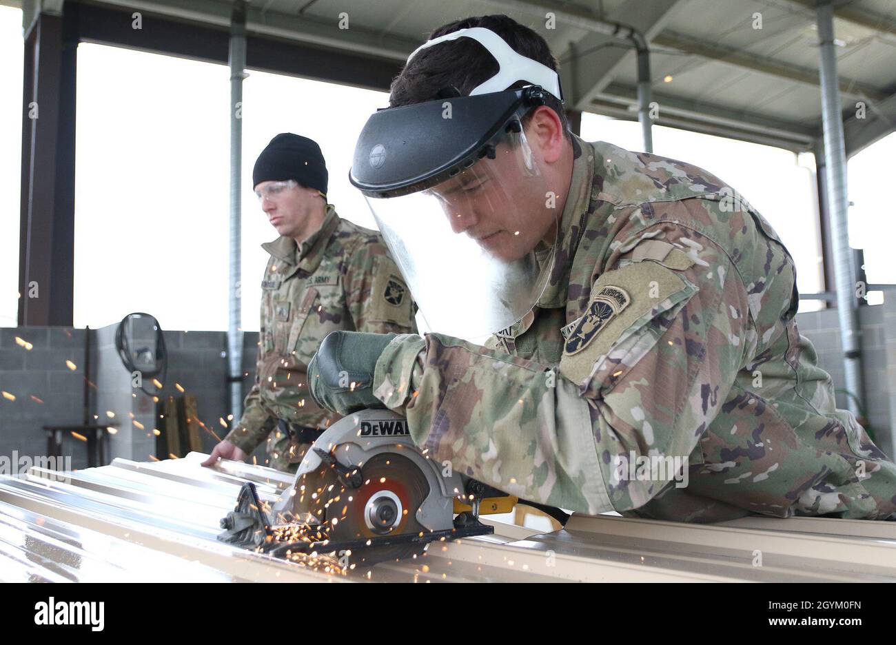 A Soldier assigned to the U.S. Army John F. Kennedy Special Warfare ...