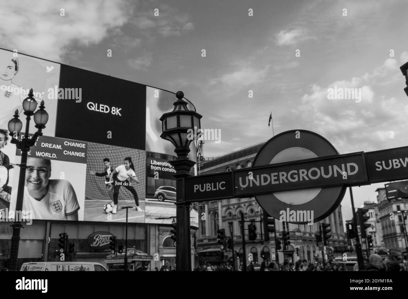 London Underground Subway sign. Black and white photography Stock Photo ...