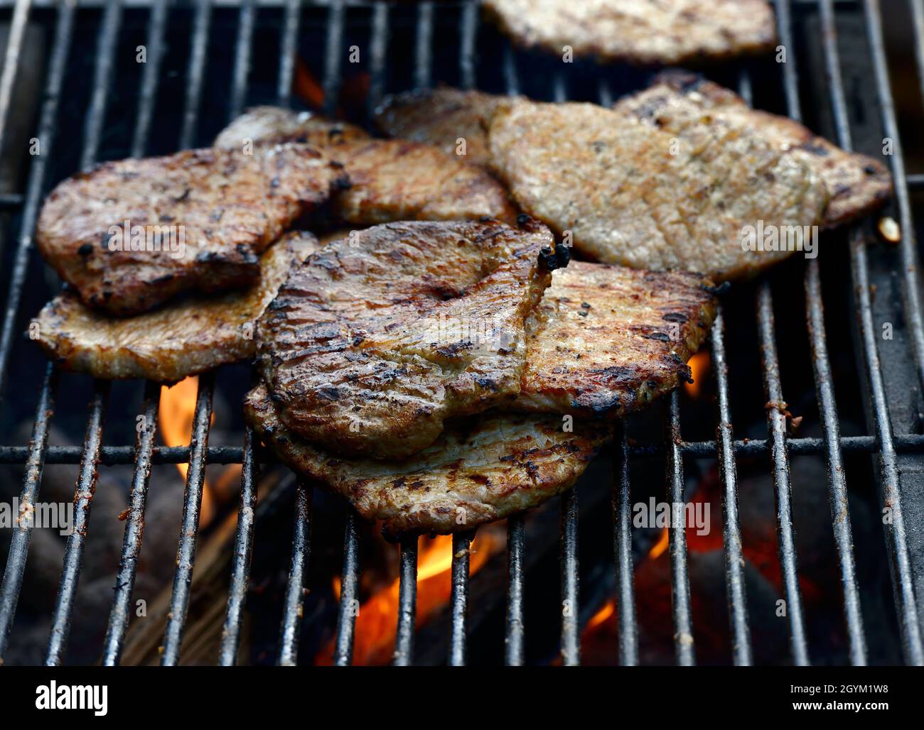 Pieces meat grilled home hi-res stock photography and images - Alamy