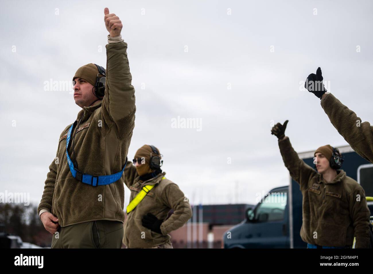 U.S. Air Force Master Sgt. Stephen Rodriguez (left), 901st Special ...