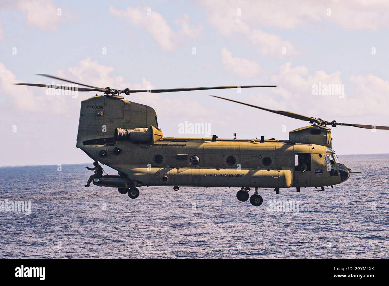 CH-47 Chinook from 3rd Battalion, 25th Aviation Regiment, conducted air ...