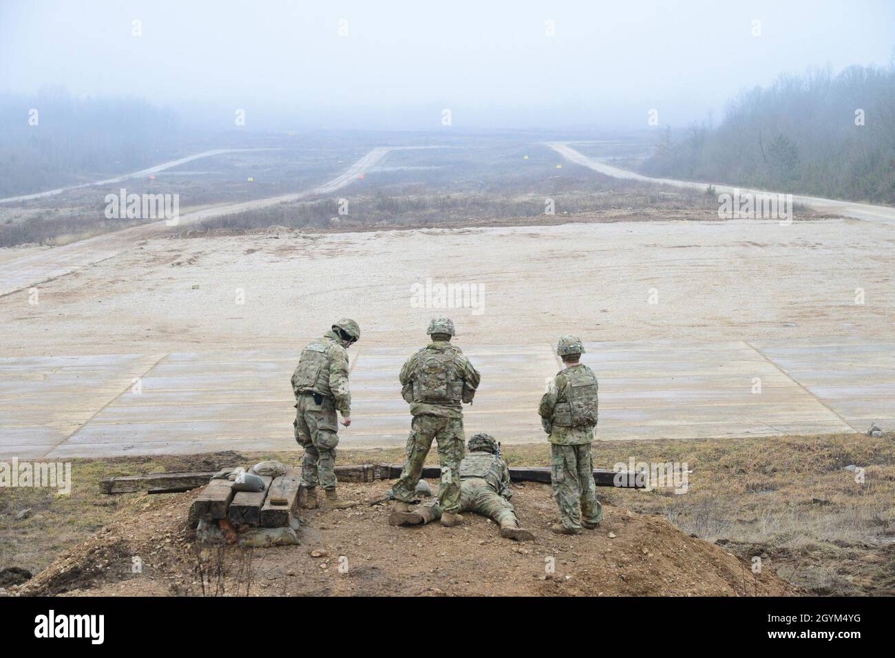 U.S. Army Paratroopers assigned to 54th Brigade Engineer Battalion ...