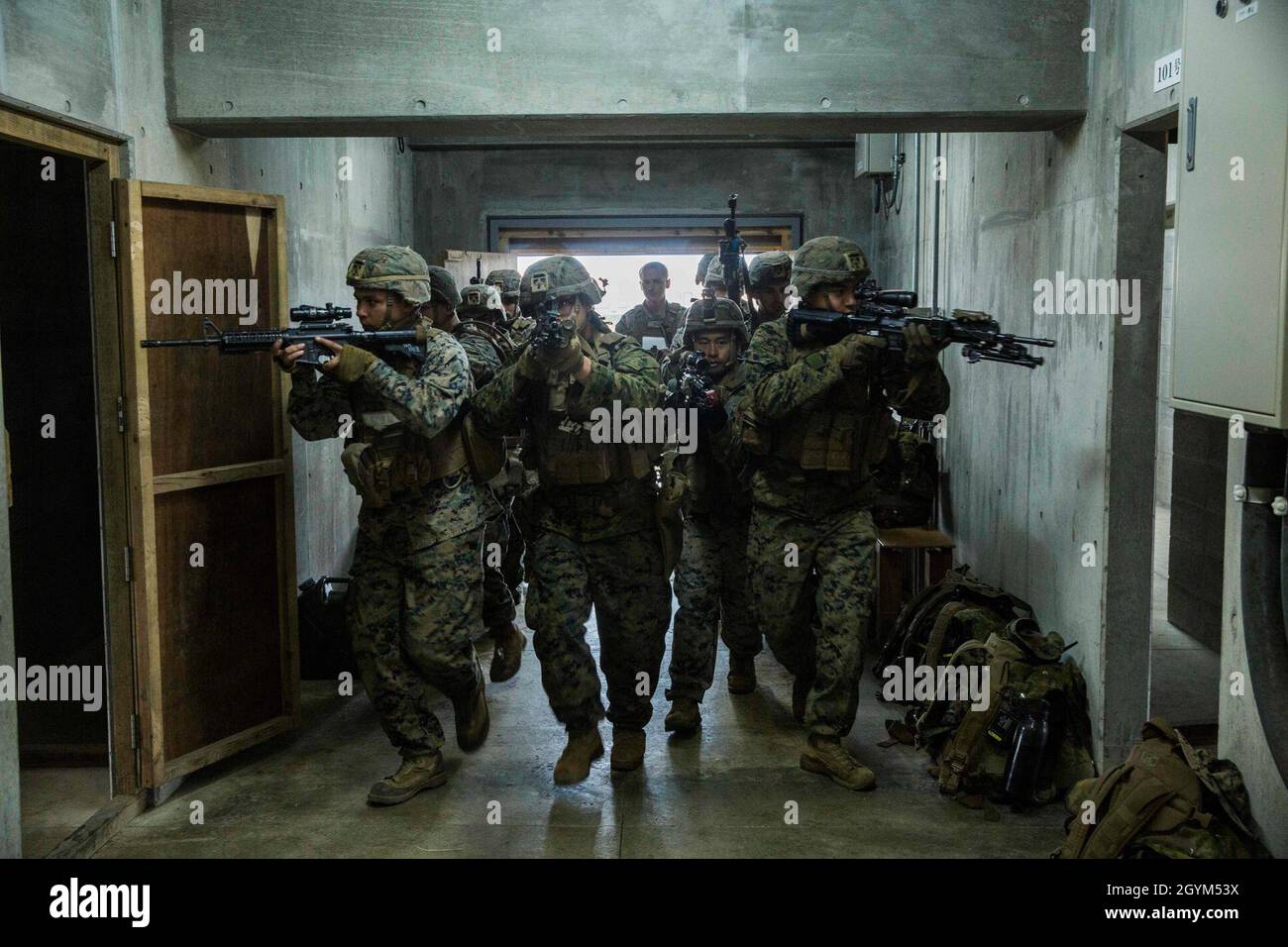 Members of 1st battalion light infantry hi-res stock photography and ...