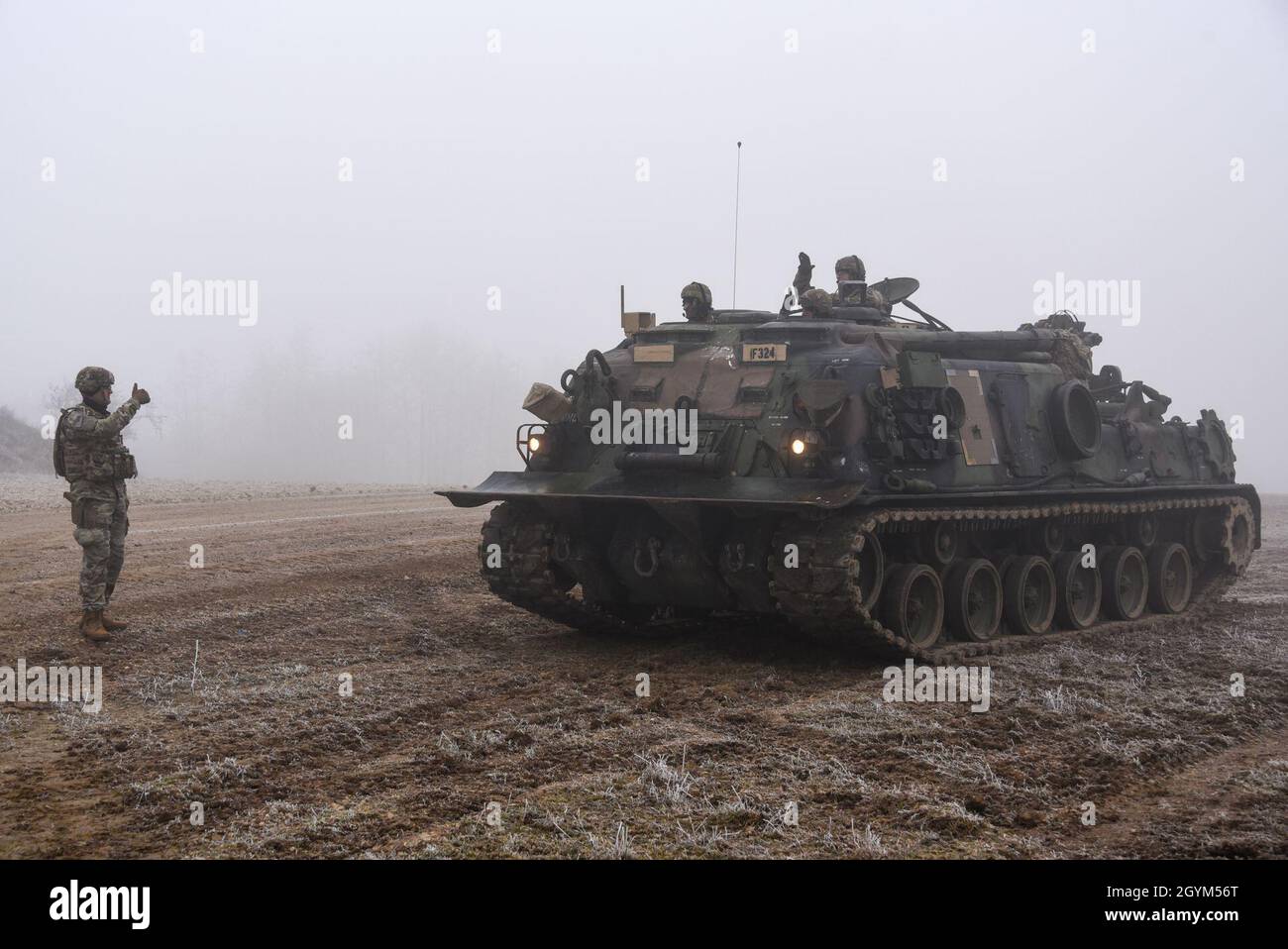 M270a1 multiple launch rocket systems hi-res stock photography and ...