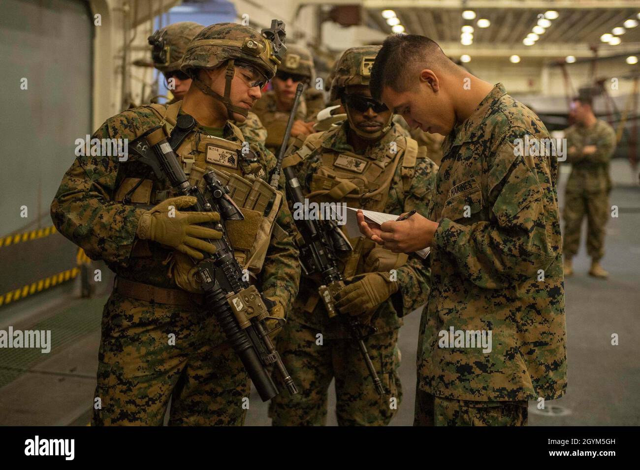200128-N-BT681-1039 PHILIPPINE SEA (Jan. 28, 2020) Marines assigned to ...