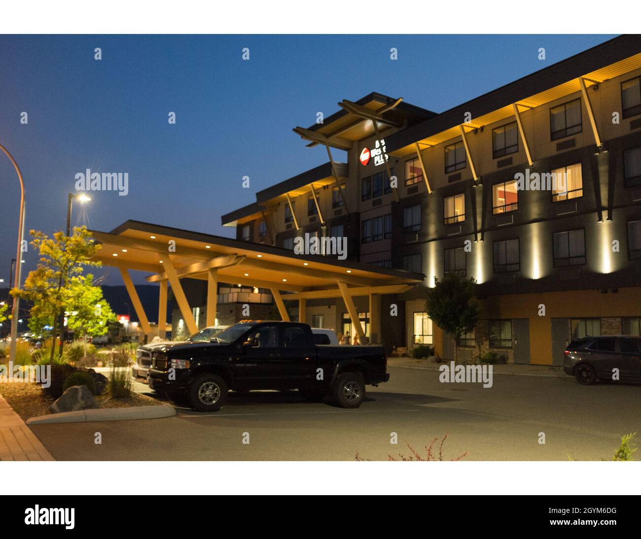 The facade of the Best Western Hotel in Merritt, BC, Canada Stock Photo ...