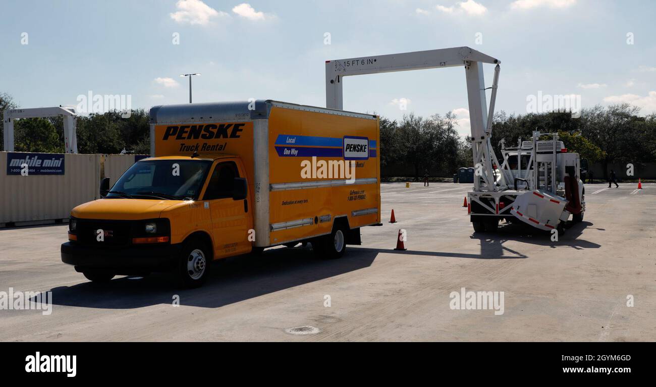 Cbp vehicle hi-res stock photography and images - Alamy
