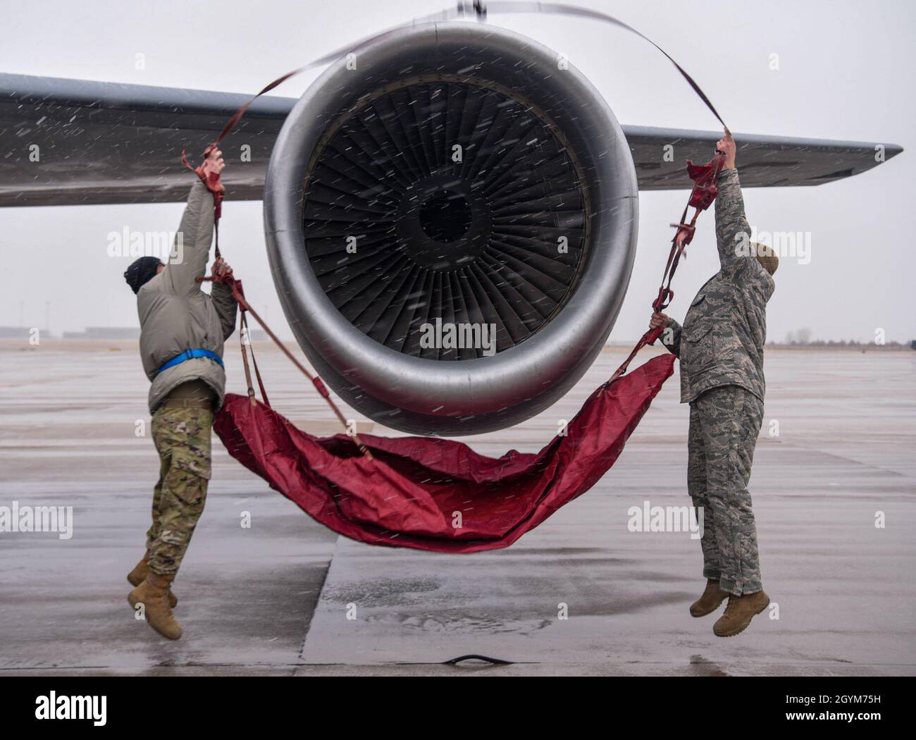 Engine covers hi-res stock photography and images - Alamy