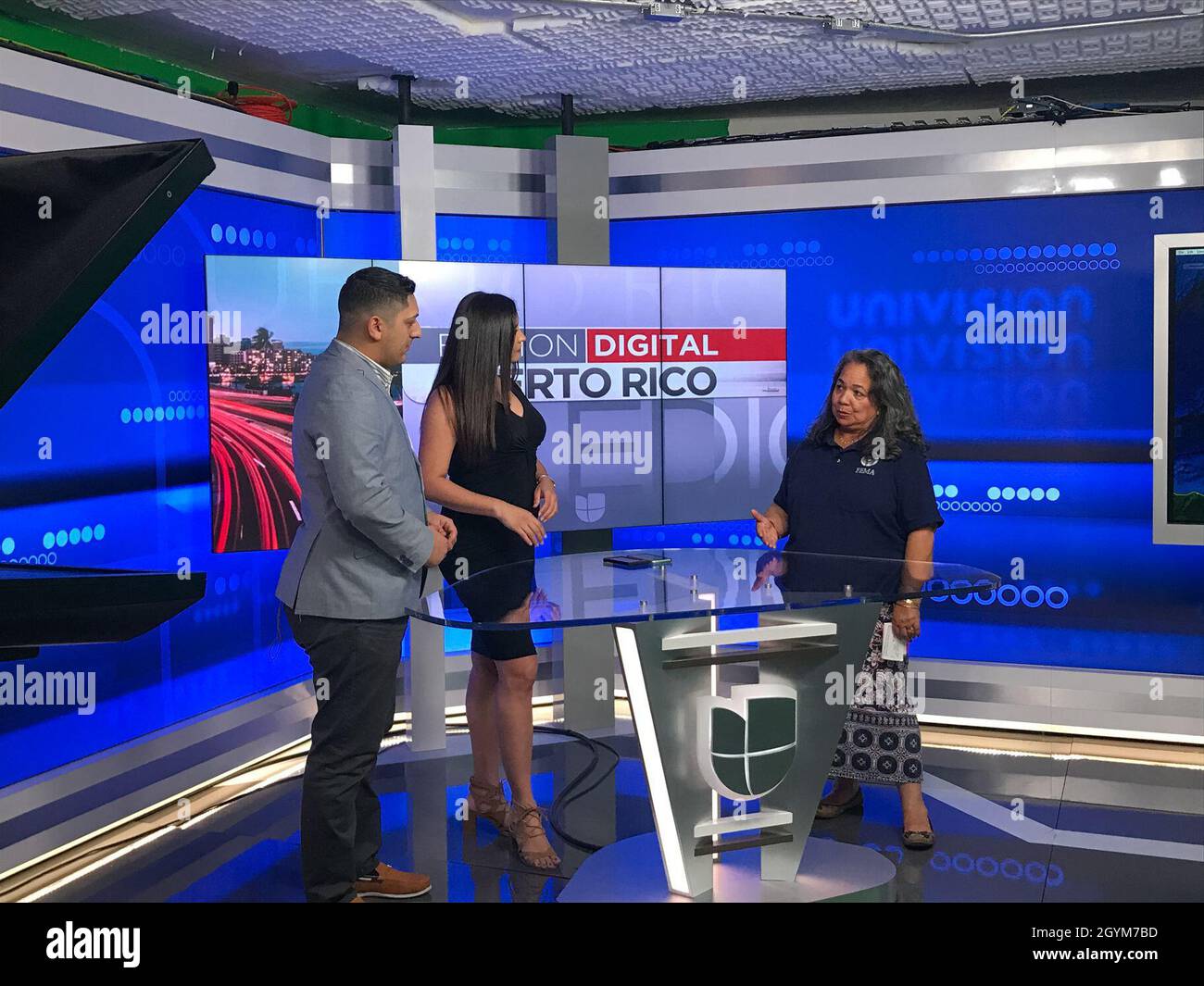 Univision audience hi-res stock photography and images - Alamy