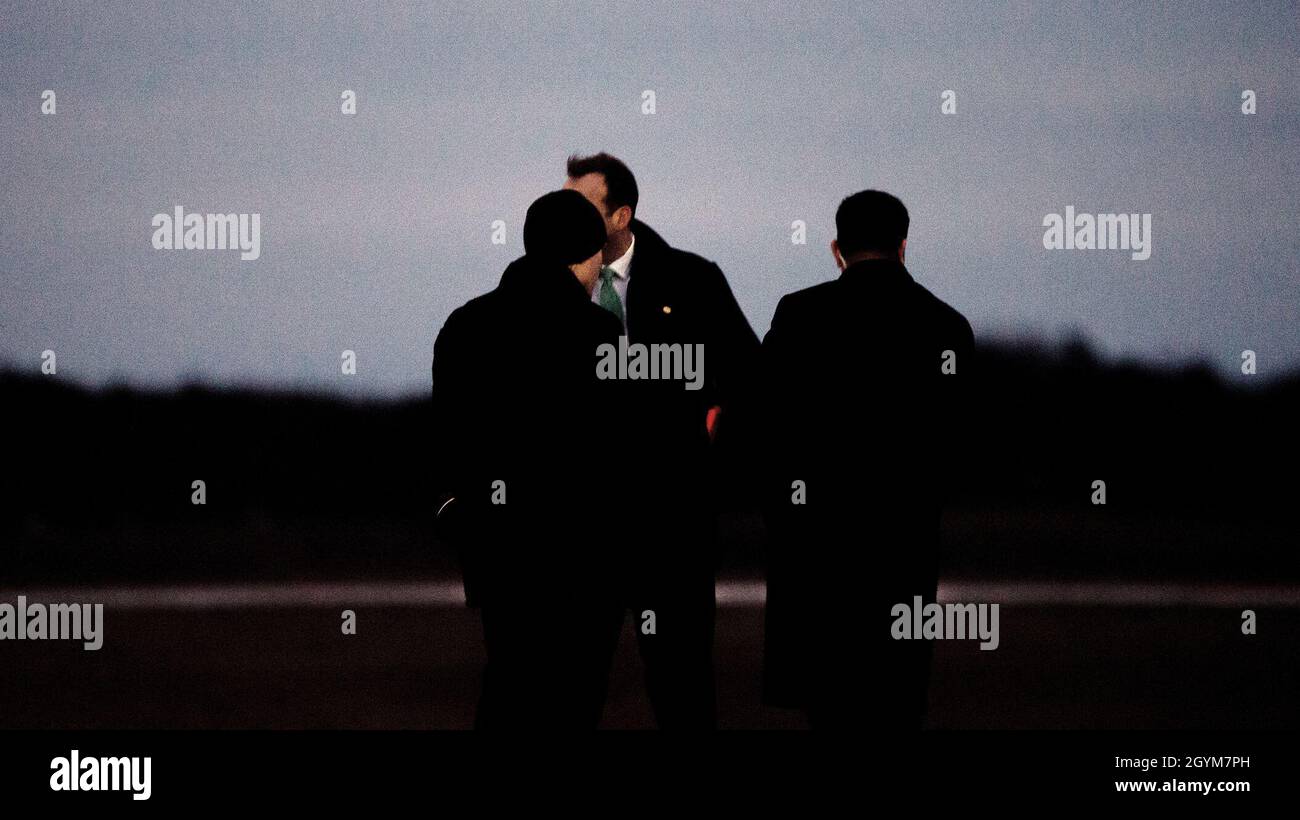 Three United States Secret Service special agents stand on the FAA ...