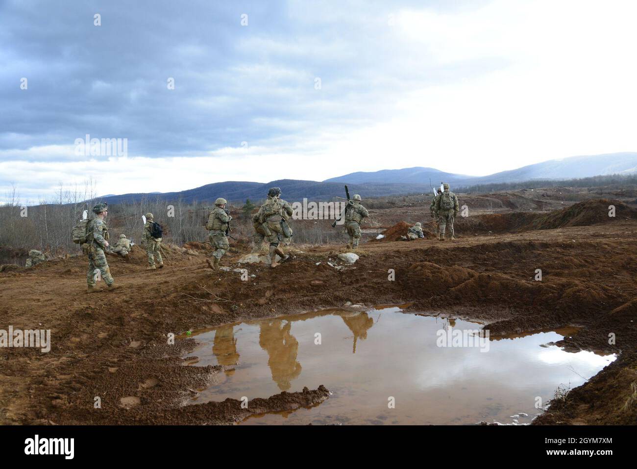 U.S. Army Paratroopers assigned to 54th Brigade Engineer Battalion ...