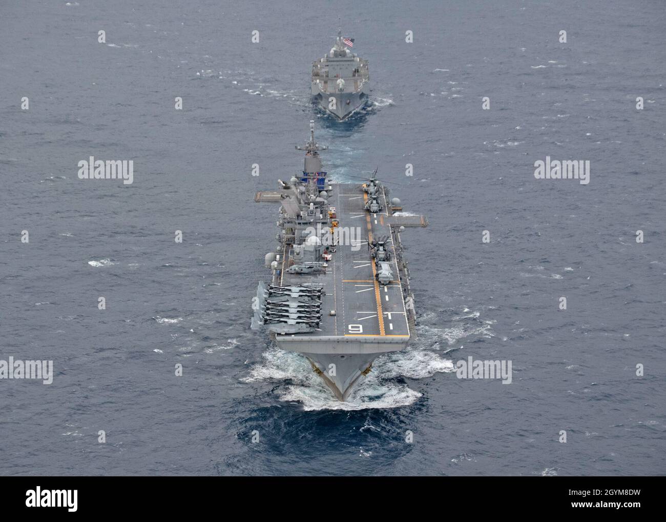 200129-N-YM543-1060 PHILIPPINE SEA (Jan. 29, 2020) - Amphibious assault ...