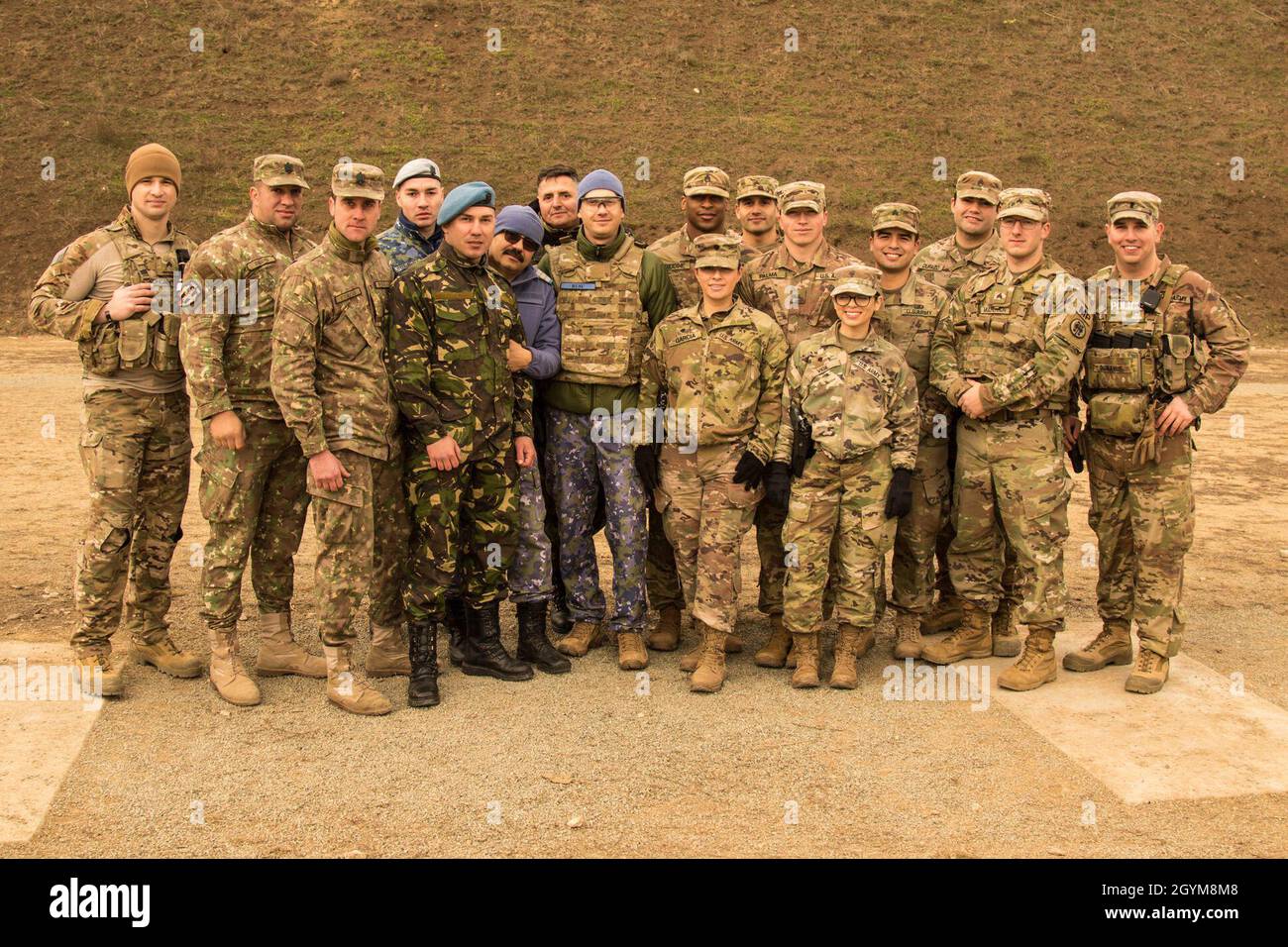 Group soldiers 2020 hi-res stock photography and images - Alamy