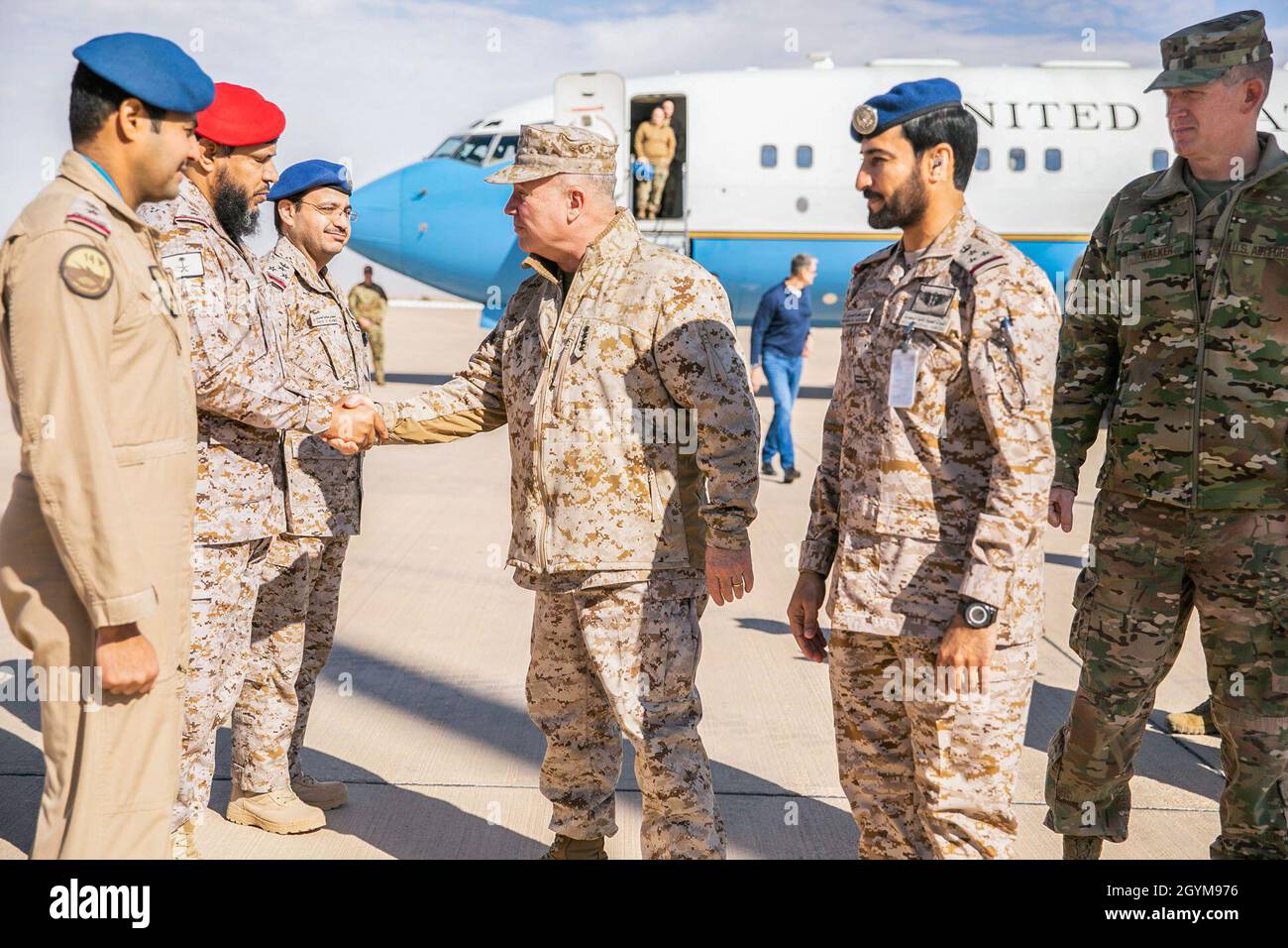 Central command center hi-res stock photography and images - Alamy