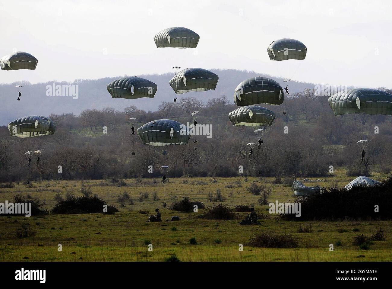 U.S. paratroopers from HHC, 2nd Battalion, 503rd Infantry Regiment ...