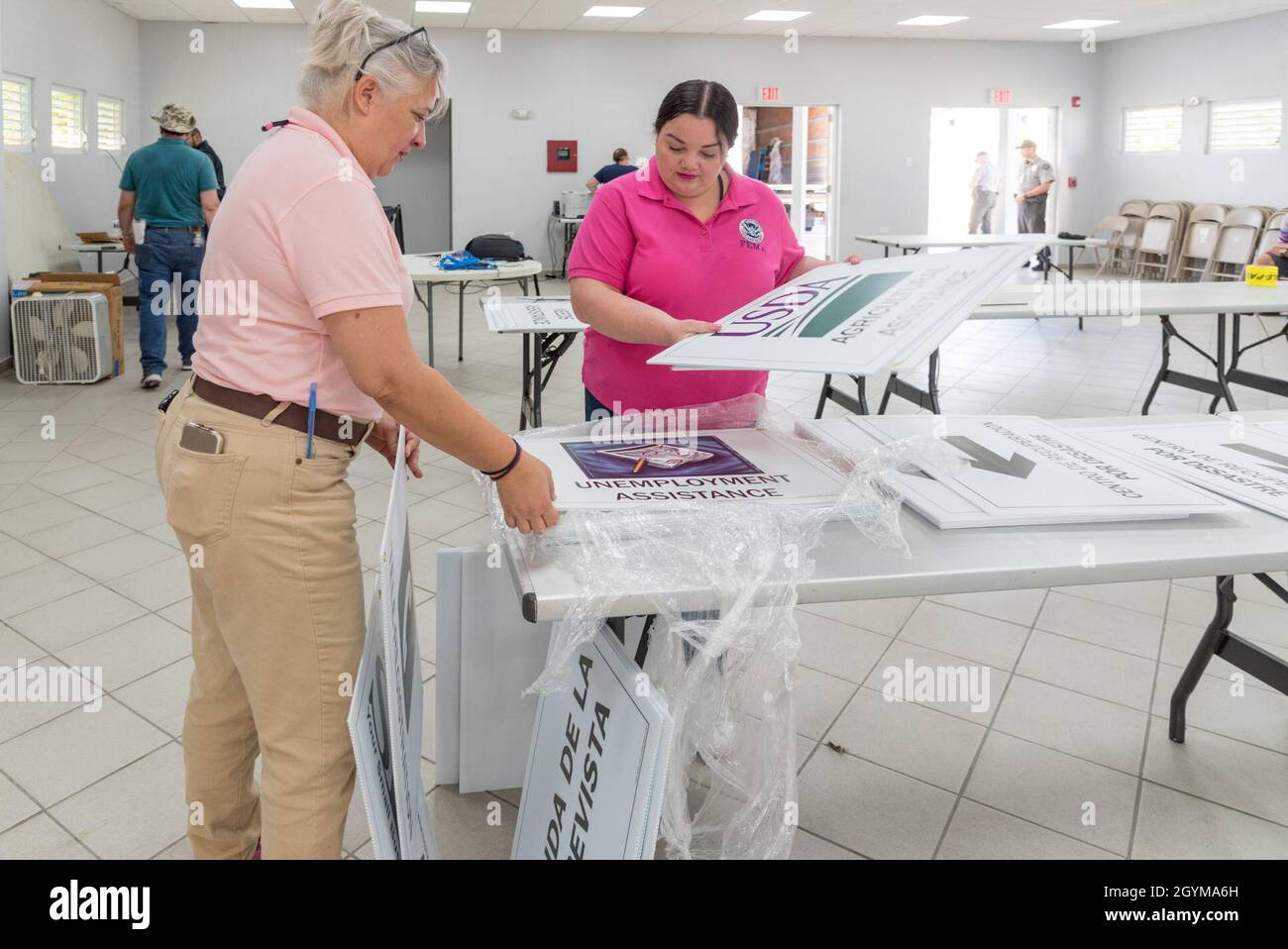 Earthquake center hi-res stock photography and images - Alamy
