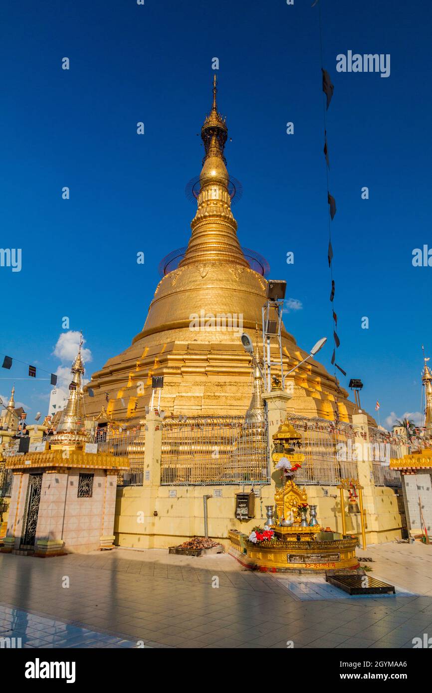Botataung Paya pagoda in Yangon, Maynmar Stock Photo - Alamy
