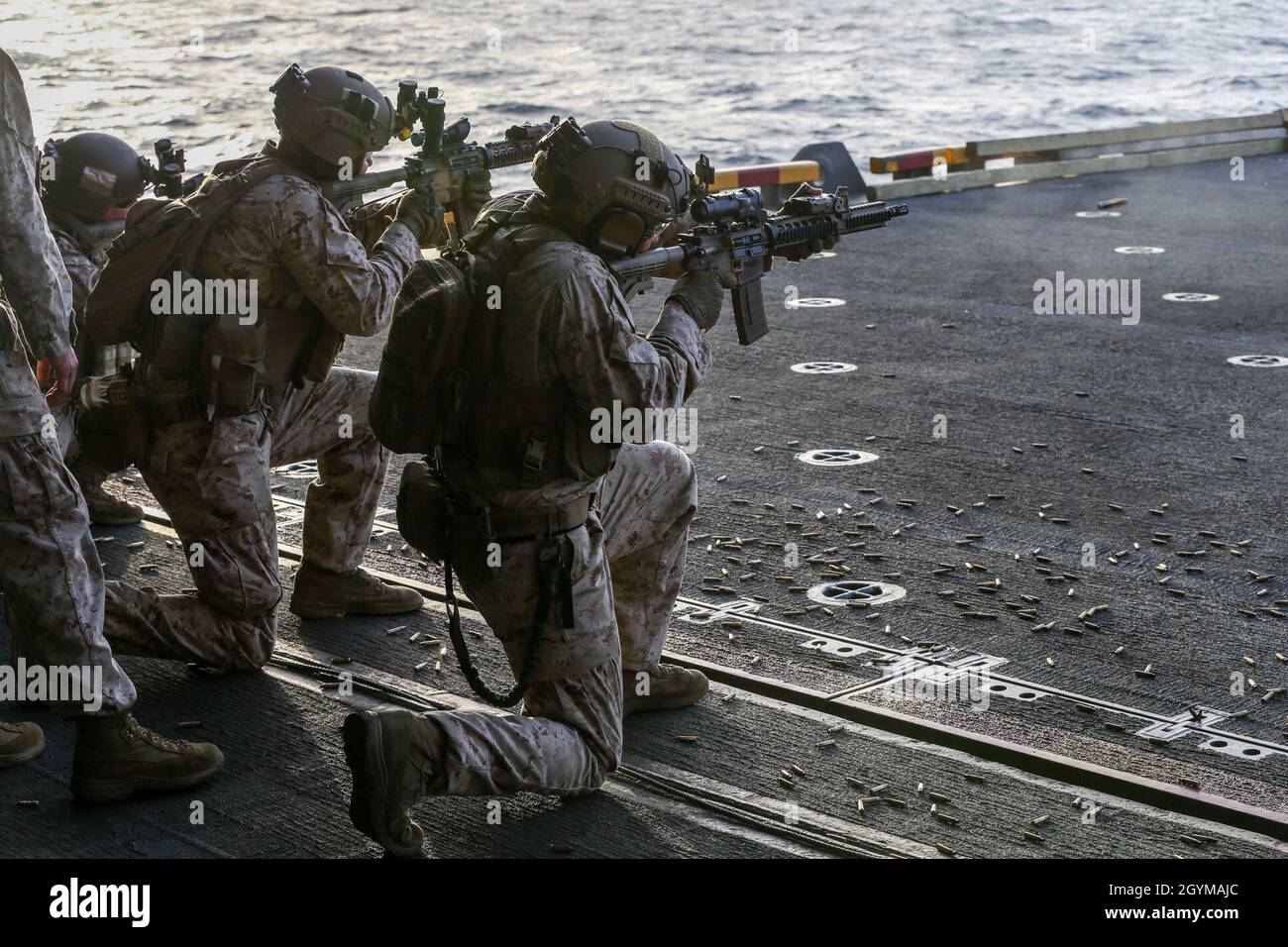 Free knee unit hi-res stock photography and images - Alamy