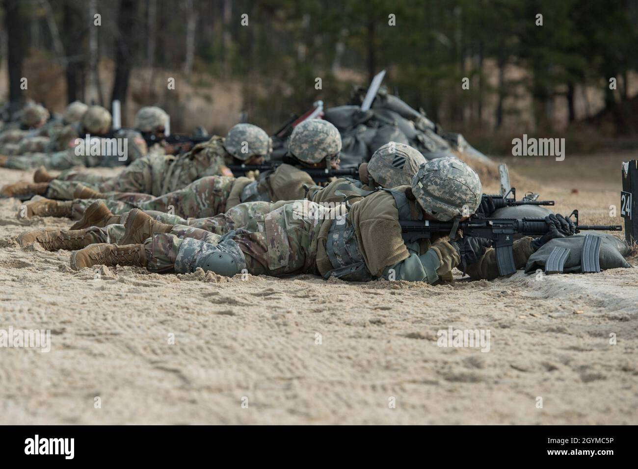 U.S. Army Soldiers assigned to the 93rd Signal Brigade prepare to fire ...
