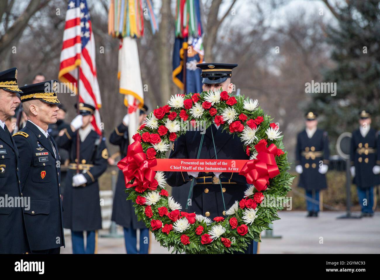 A Tomb Sentinel from the 3d U.S. Infantry Regiment supports an Army ...
