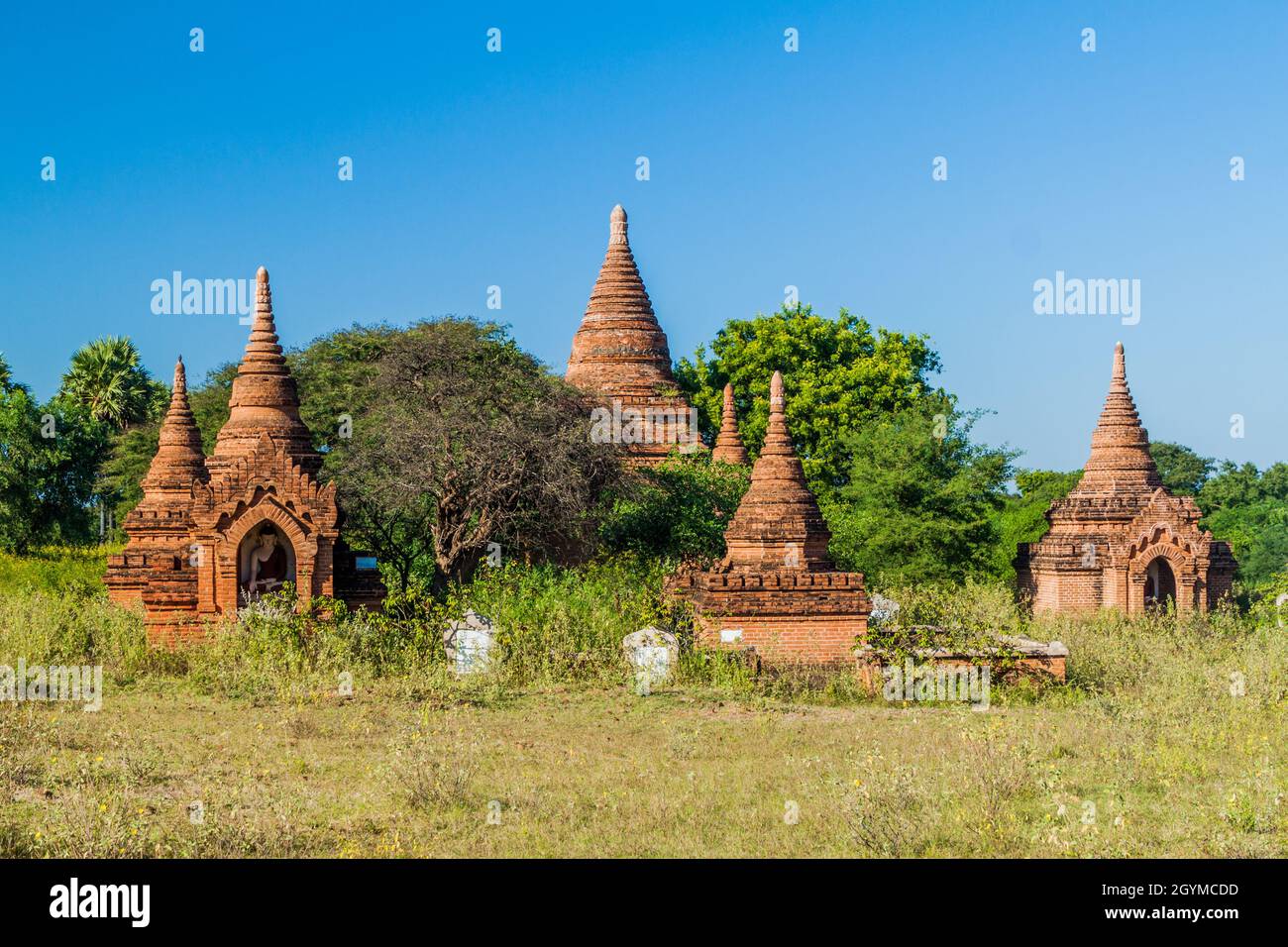 Group pagodas temples in hi-res stock photography and images - Alamy