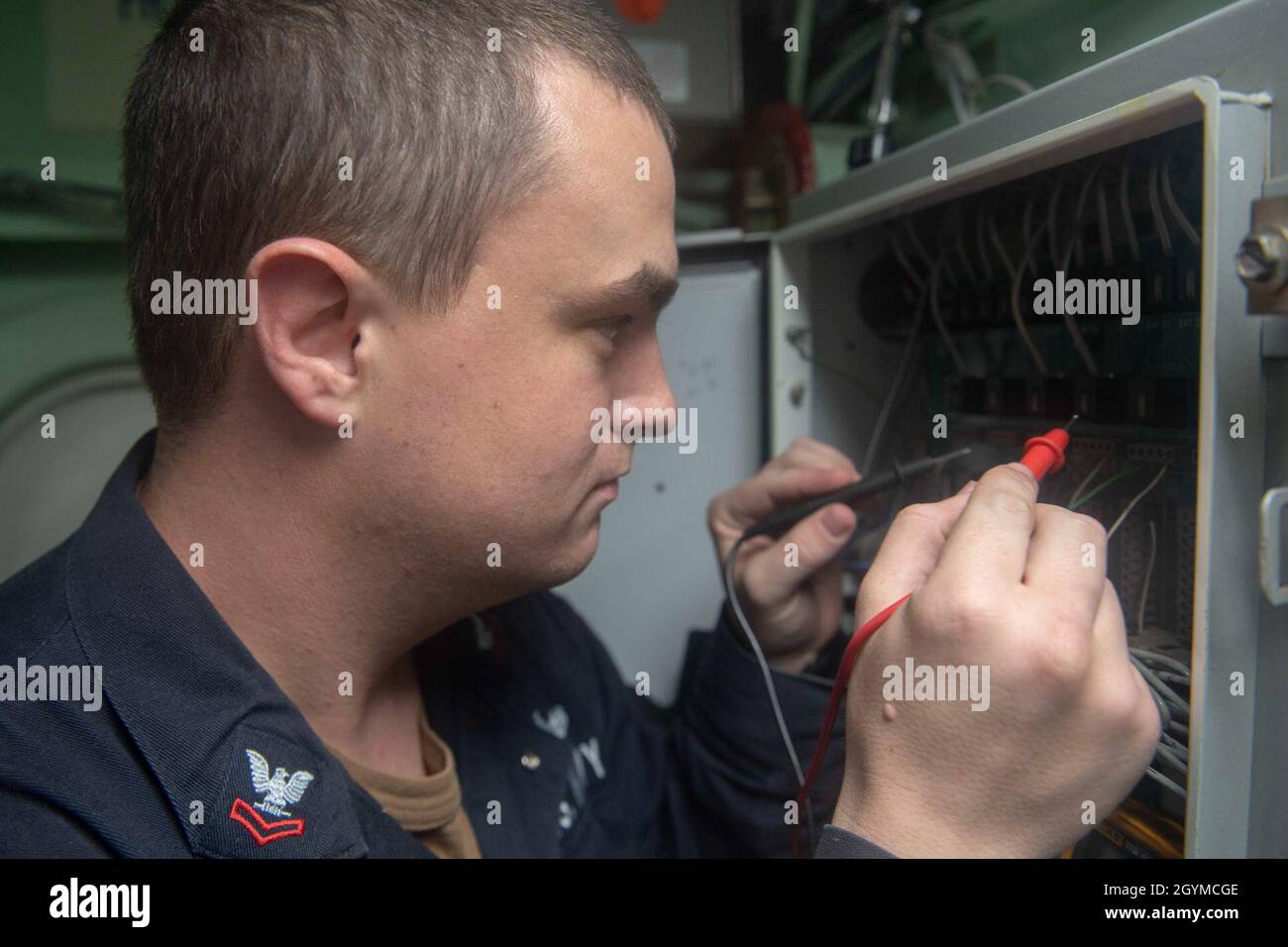 PACIFIC OCEAN (Jan. 30, 2020) U.S. Navy Electronics Technician 2nd ...