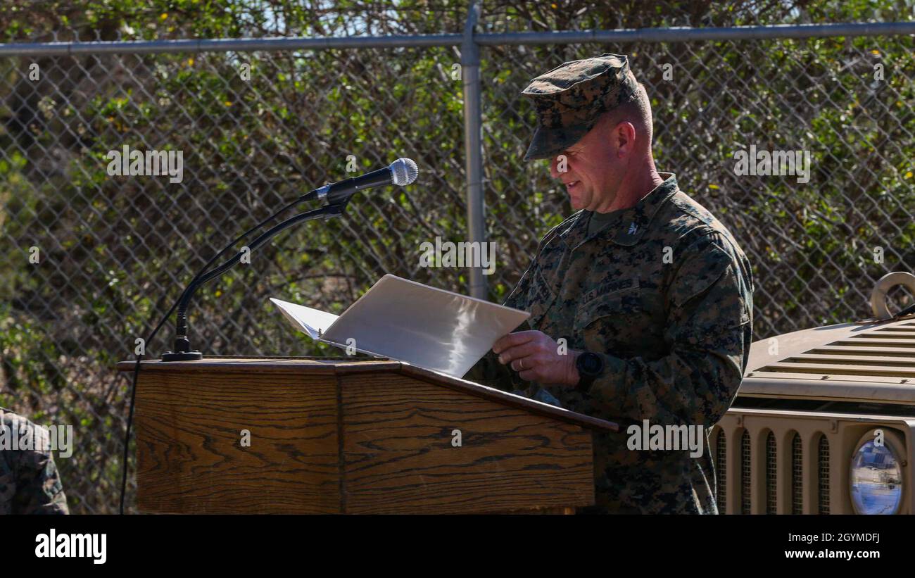 Marine air control group macg 38 hi-res stock photography and images ...