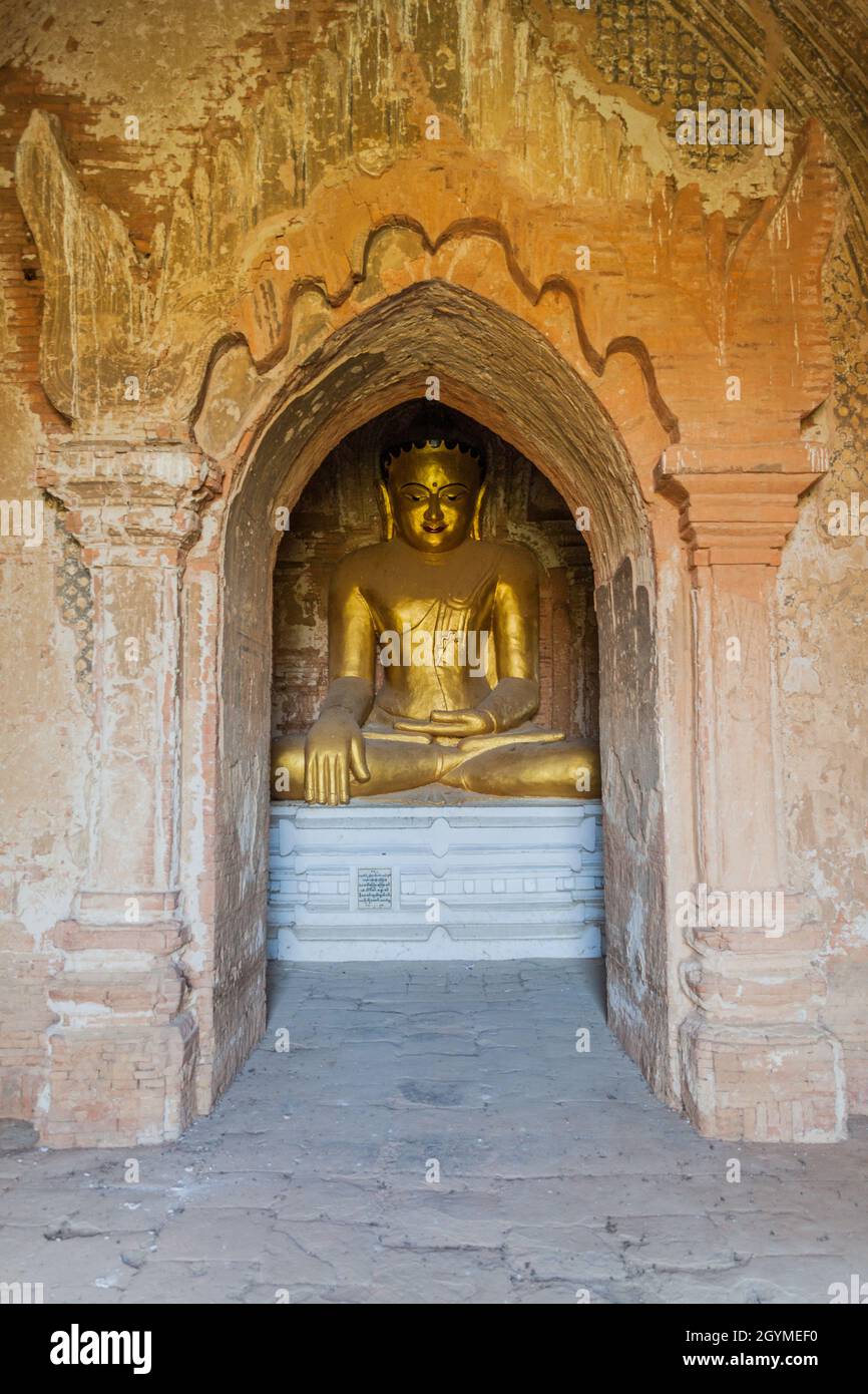 Buddha statue in Thabeik Hmauk temple in Bagan, Myanmar Stock Photo - Alamy
