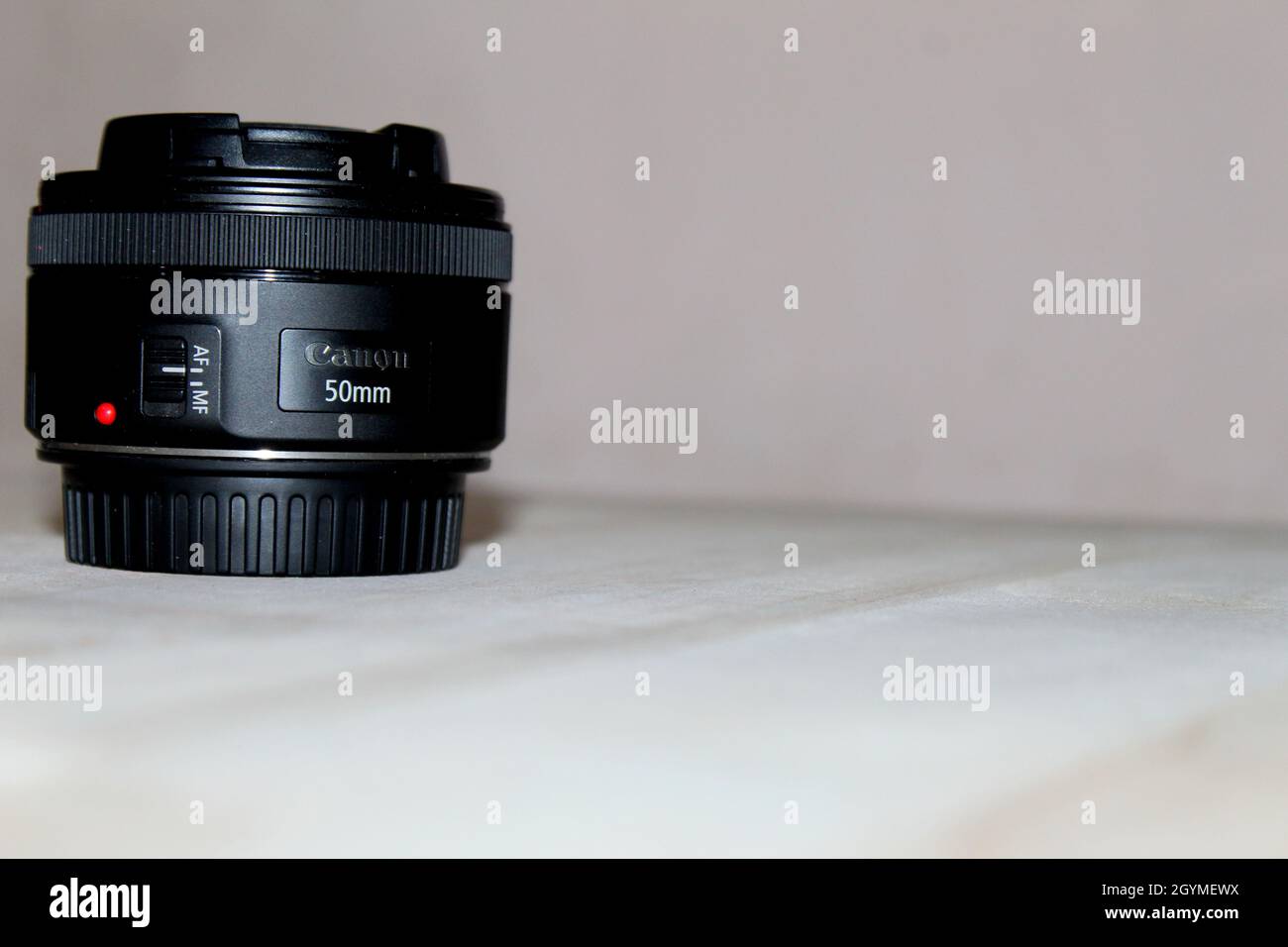 Canon 50mm photo hi-res stock photography and images - Alamy