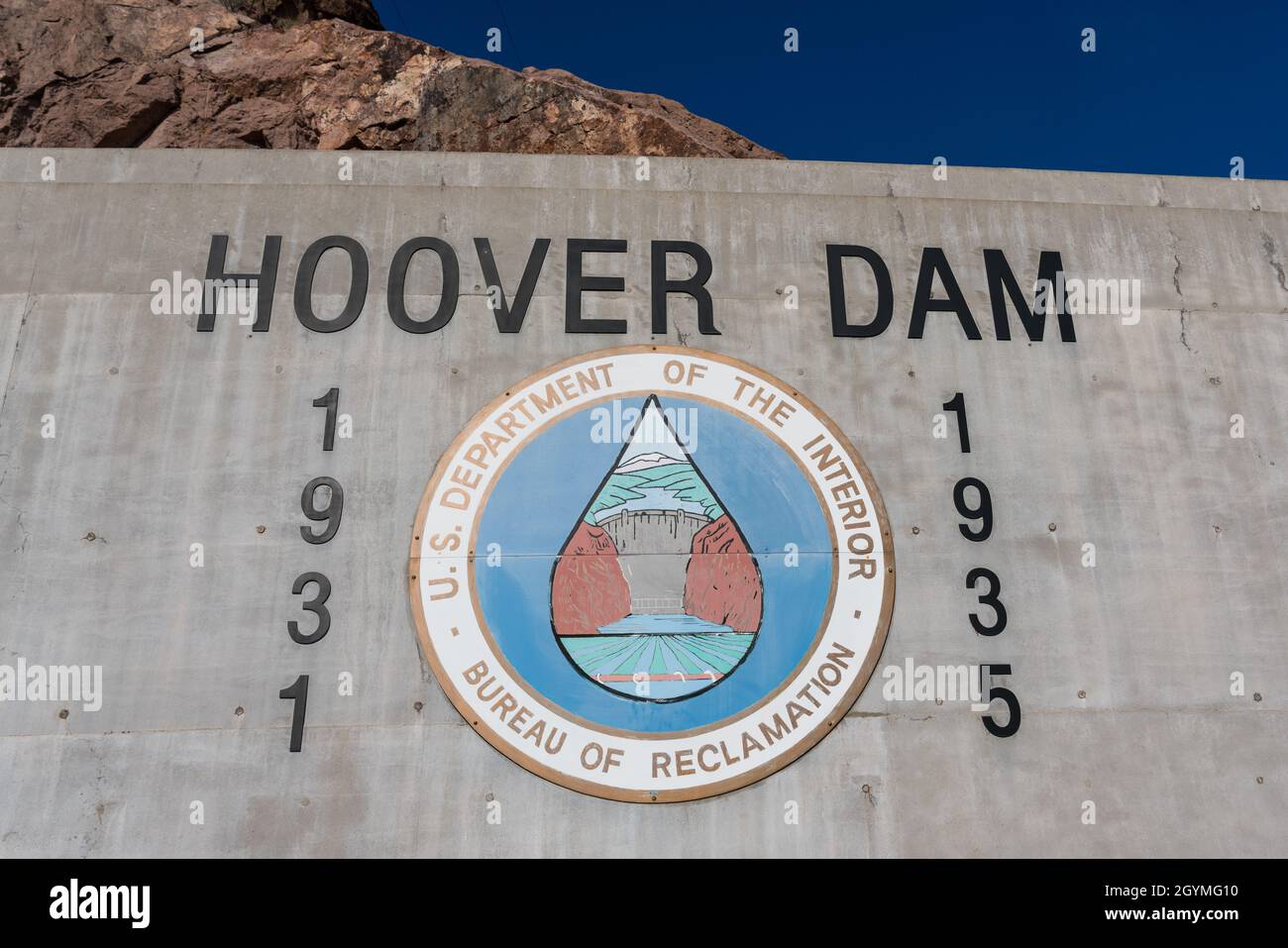 A sign at the memorial plaza at Hoover Dam commerating its construction ...
