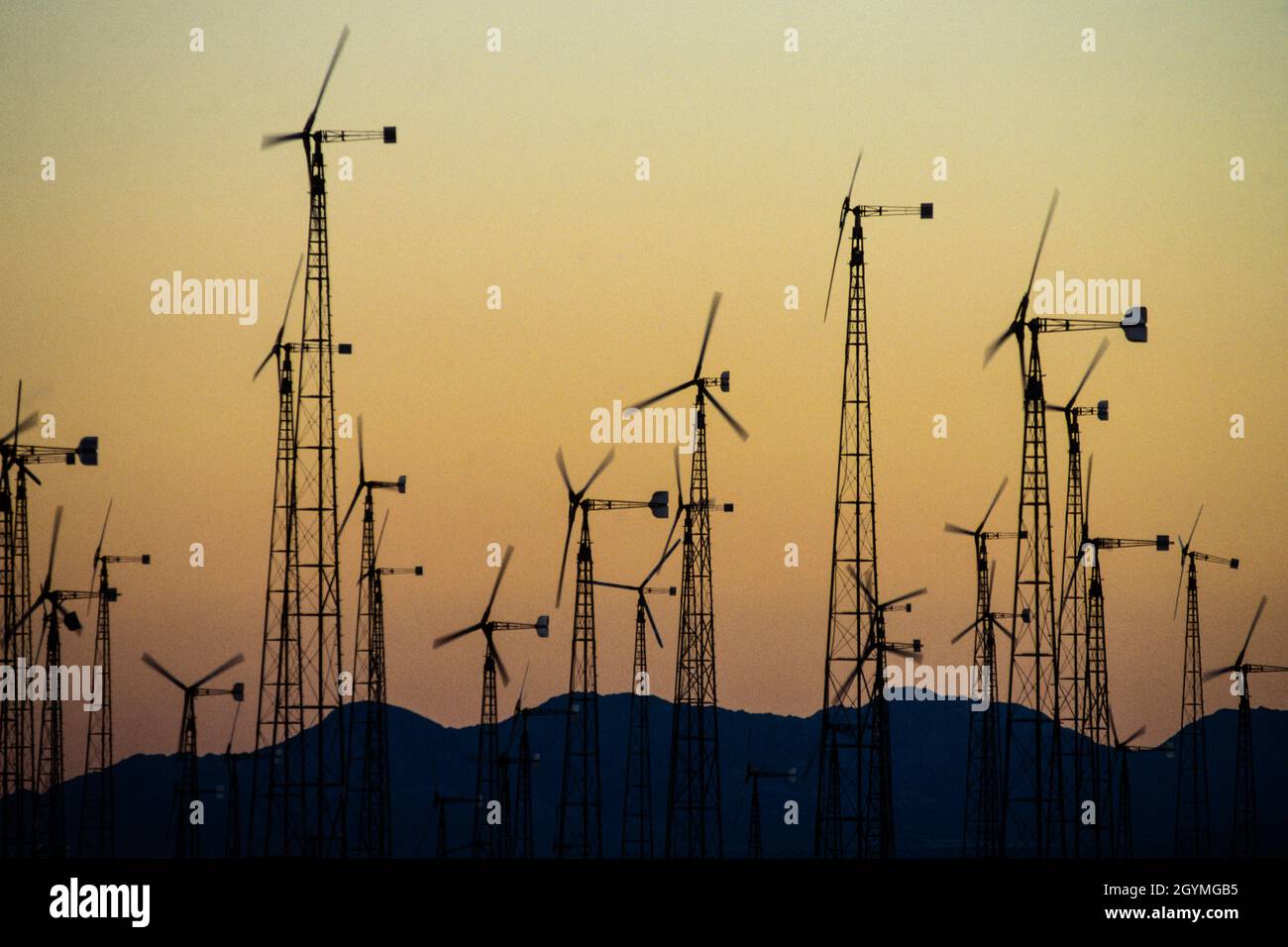 Wind powered electric generators hi-res stock photography and images ...