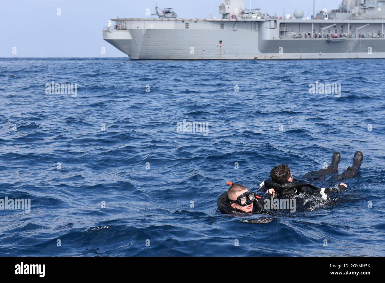 U s navy rescue sar swimmers hi-res stock photography and images - Alamy