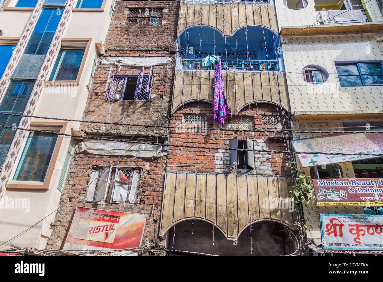 BHOPAL, INDIA - FEBRUARY 5, 2017: Low quality residential buildings in ...