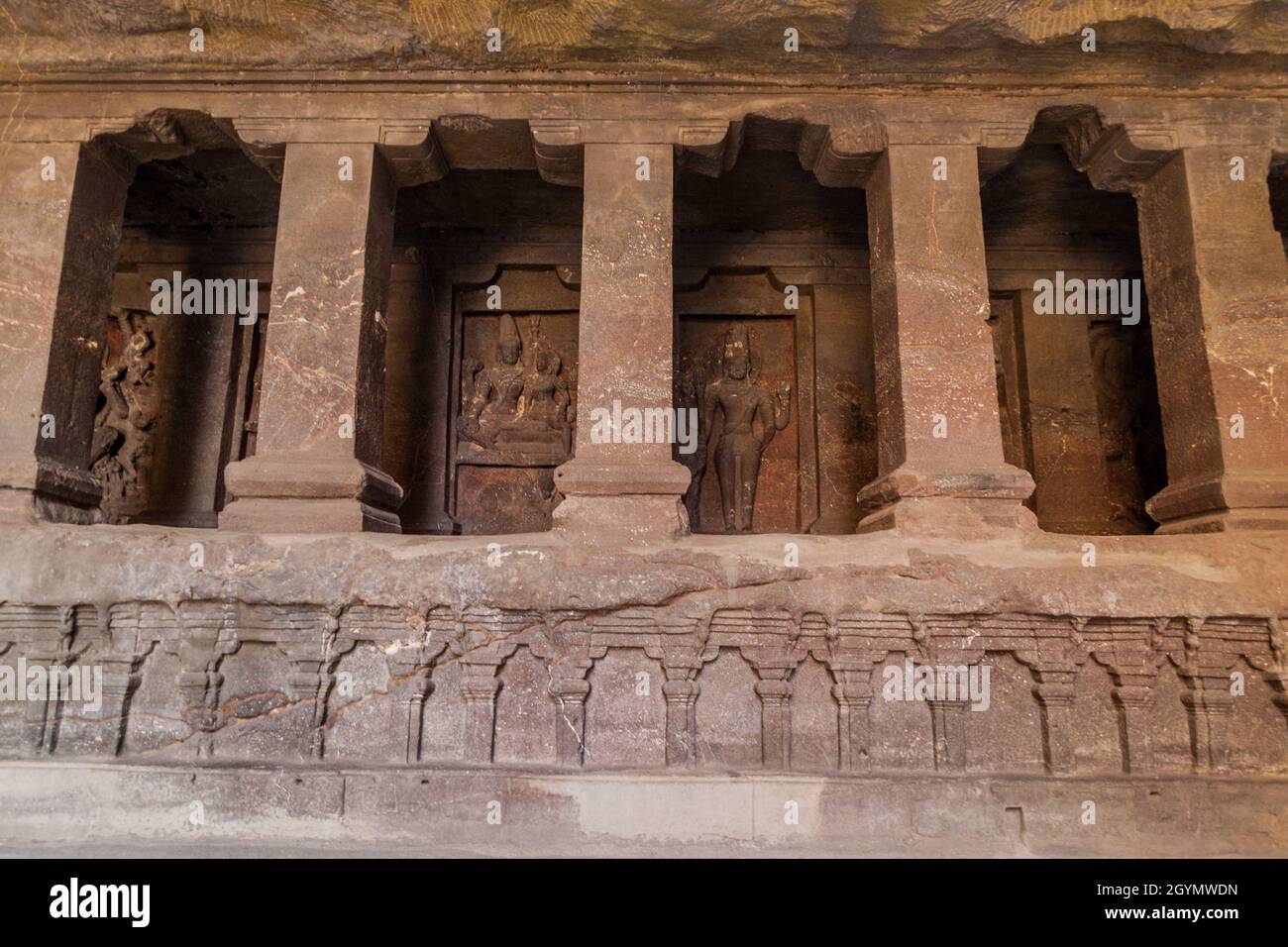 Kailasa temple ellora column hi-res stock photography and images - Alamy