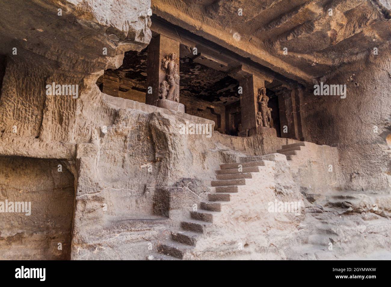 Kailasa temple ellora column hi-res stock photography and images - Alamy
