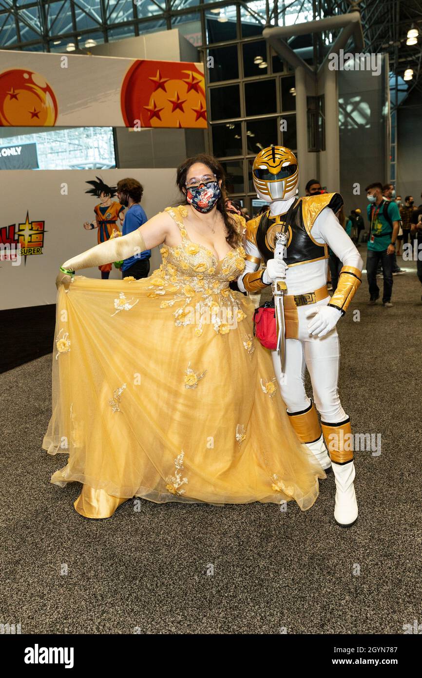 New York, NY - October 8, 2021: Fans pose during the second day of the ...