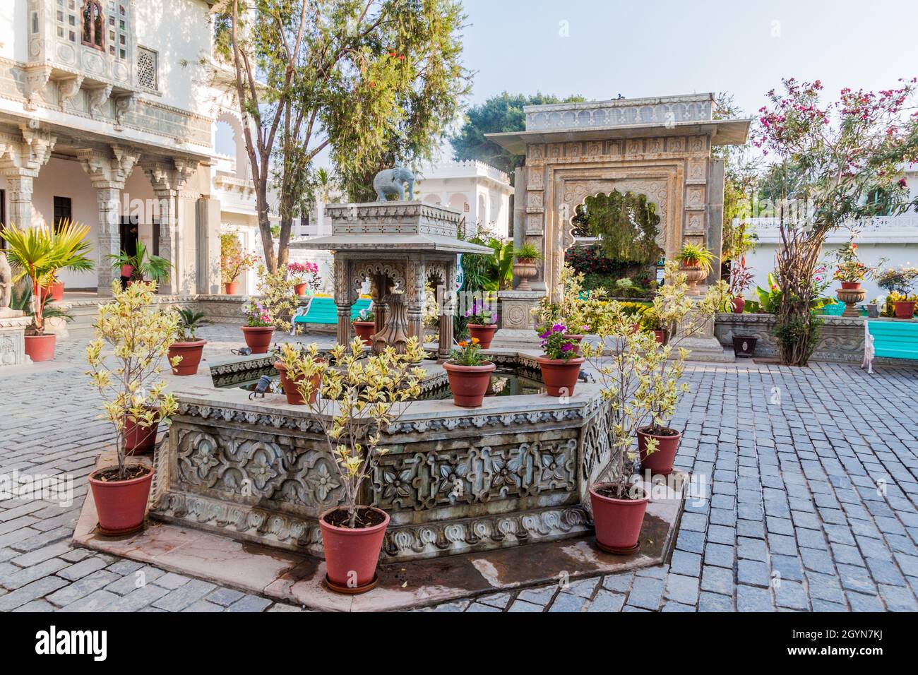 Courtyard of a haveli (palace) in Udaipur, Rajasthan state, India Stock ...