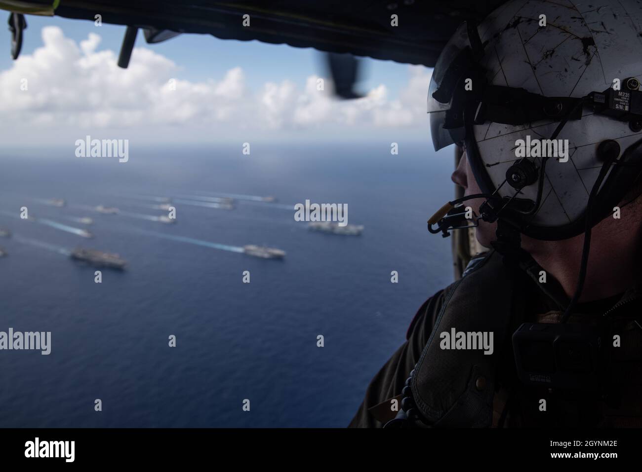 211003-N-RF825-1007 PHILIPPINE SEA (Oct. 3, 2021) Naval Air Crewman ...