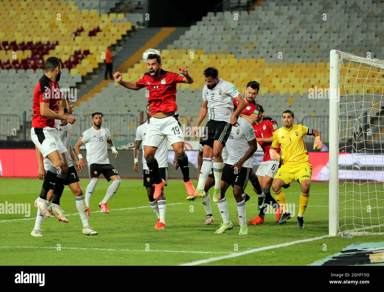 Alexandria, Egypt. 8th Oct, 2021. Abdallah El-Said (C, front) of Egypt ...