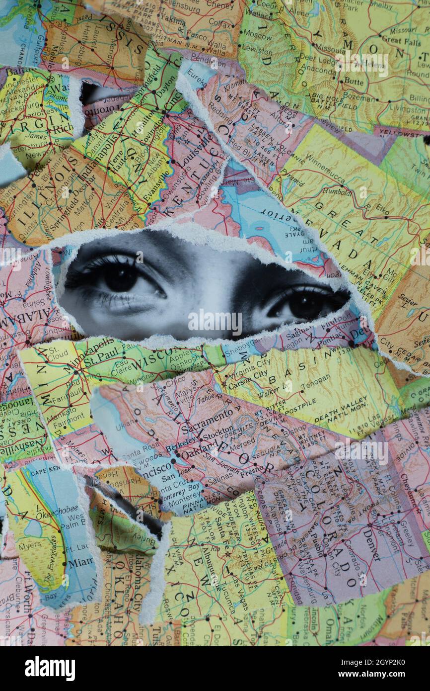 Map moving pieces hi-res stock photography and images - Alamy