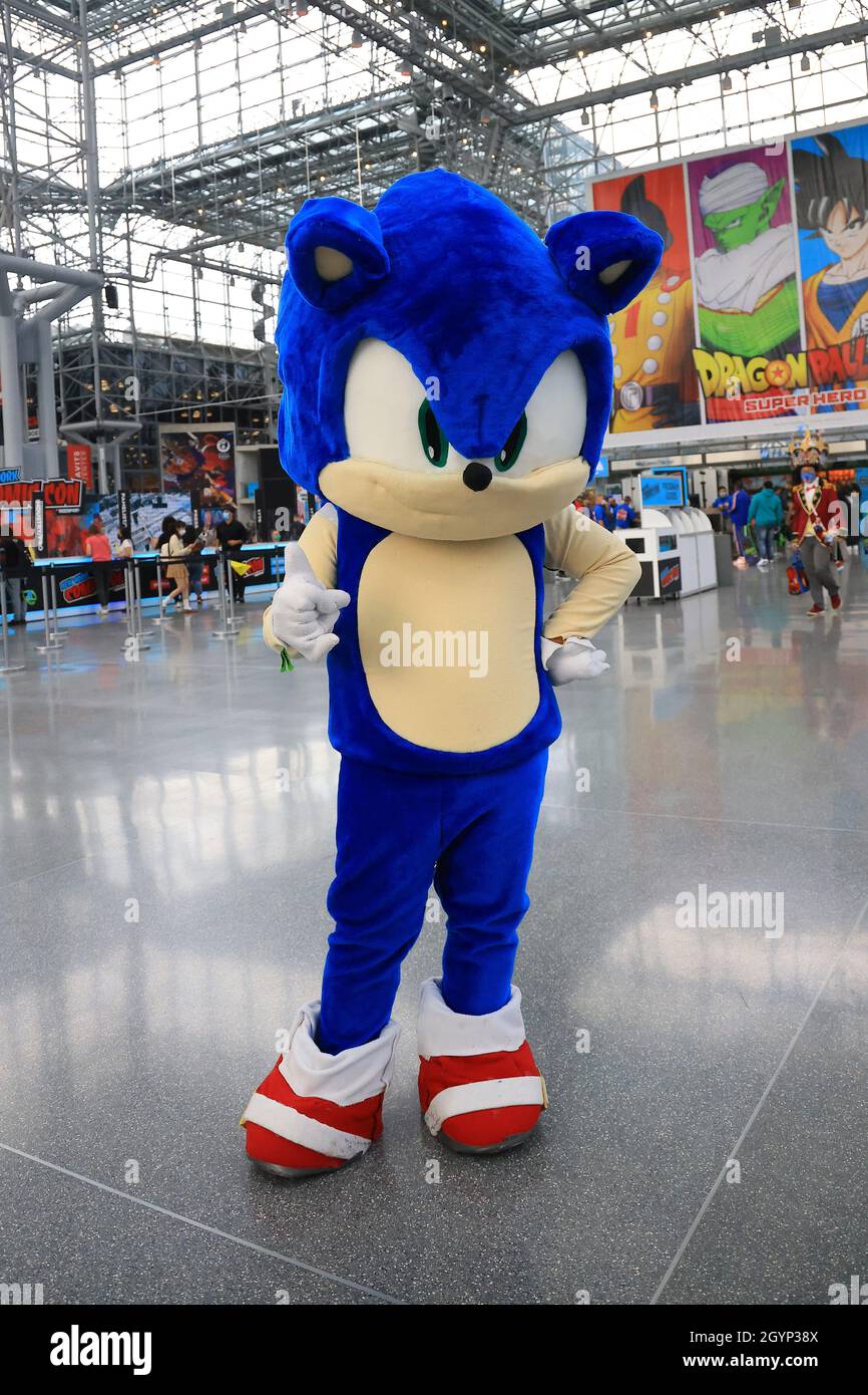 Lucas from New York dressed as Sonic the Hedgehog at the Jacob Javits ...