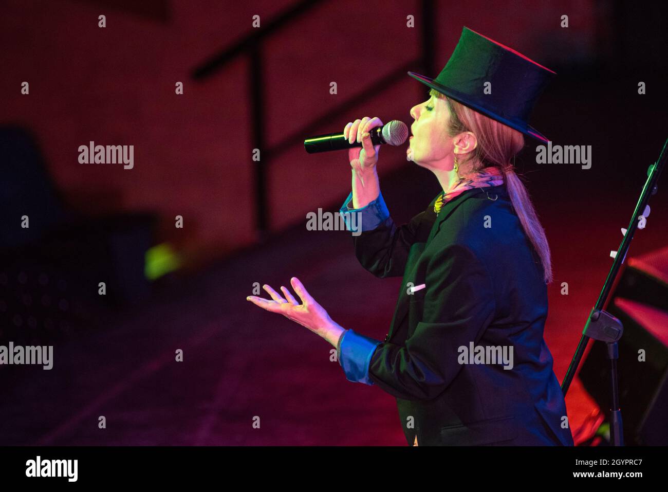 American singer-songwriter Suzanne Vega performing at the National Arts ...